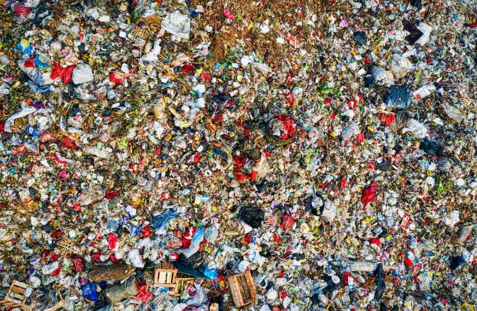 Which material takes the longest to decompose?