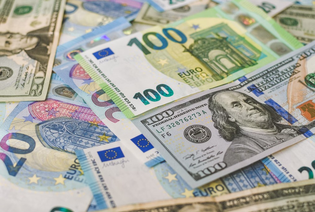 What are the most traded currency pairs globally?