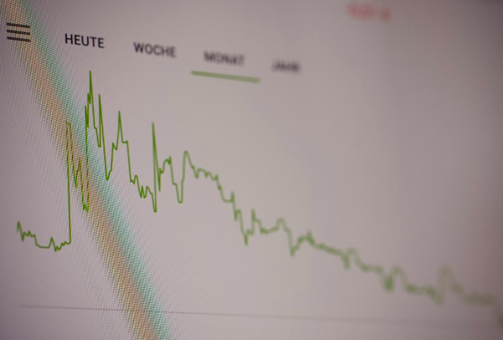 3 stocks under $5 to watch: their value may rise